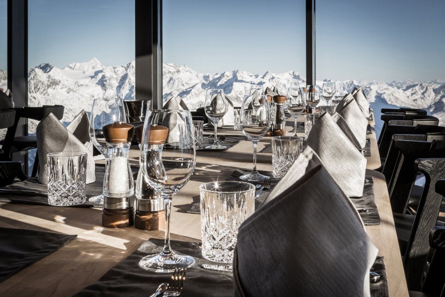 Fine dining restaurant ice Q - Mountain restaurantin Sölden - ice Q ...